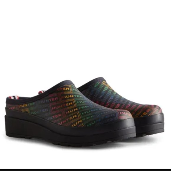 Hunter | Shoes | Original Play Rainbow Logo Clog In Logo Rainbow Xray ...